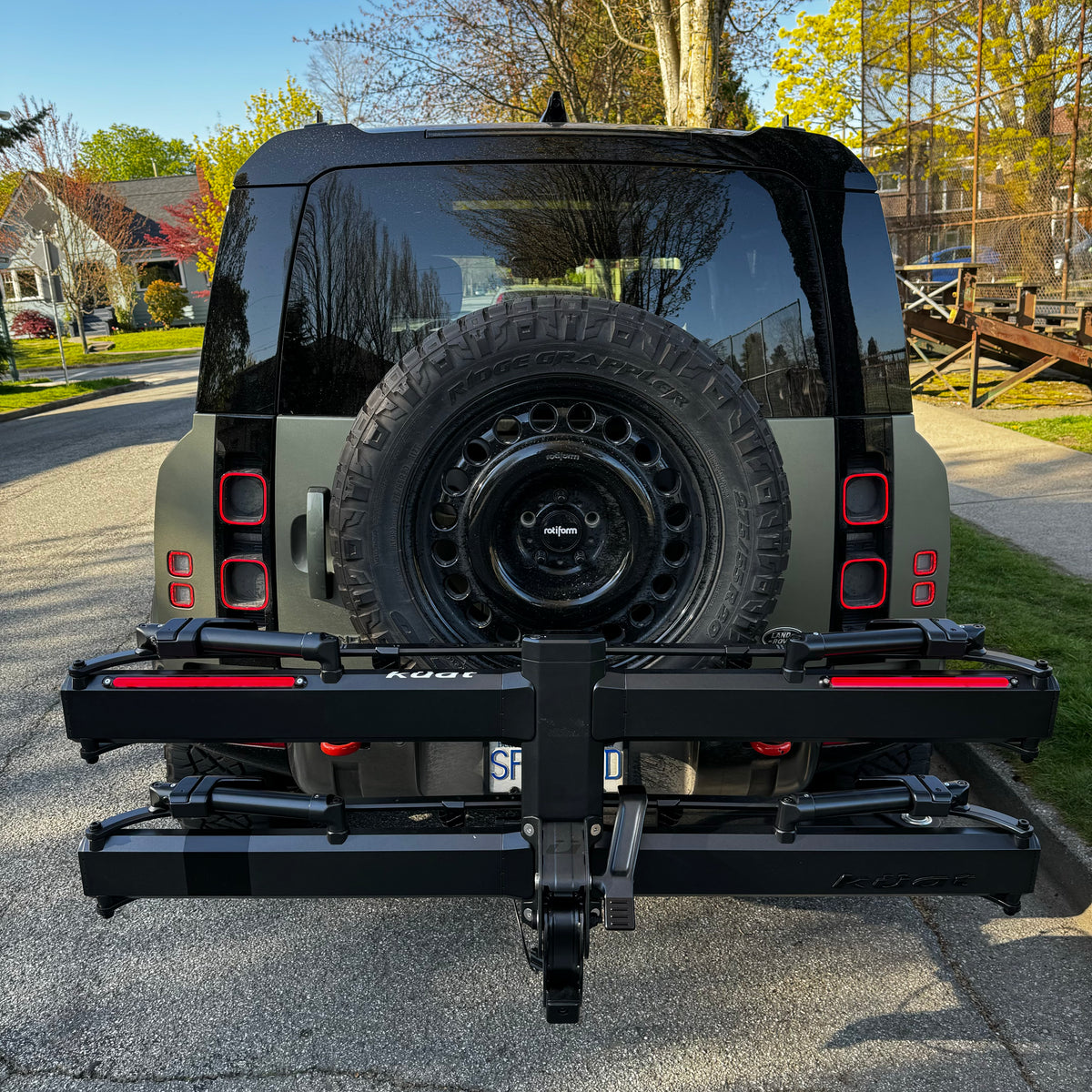 Küat Piston Pro X + Pivot 2.0 Swing Away Bike Rack Combo | Defender
